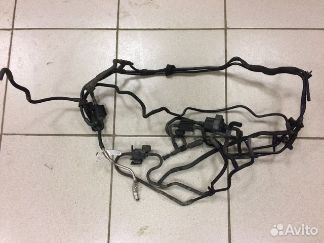 Шланг с клапанами LR D4 RRS RR купить в Москве LAND ROVER LR104352 | Авито