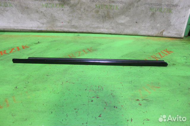 Уплотнитель стекла передний правый Mercedes купить в Москве MERCEDES ...