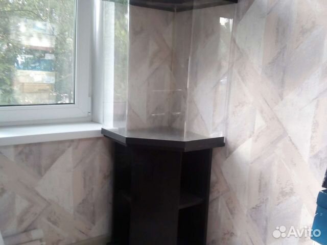 Аквариум с тумбой-подставкой